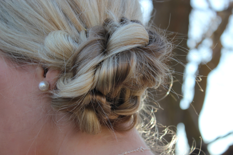 Ribbon Bun - Twist Me Pretty