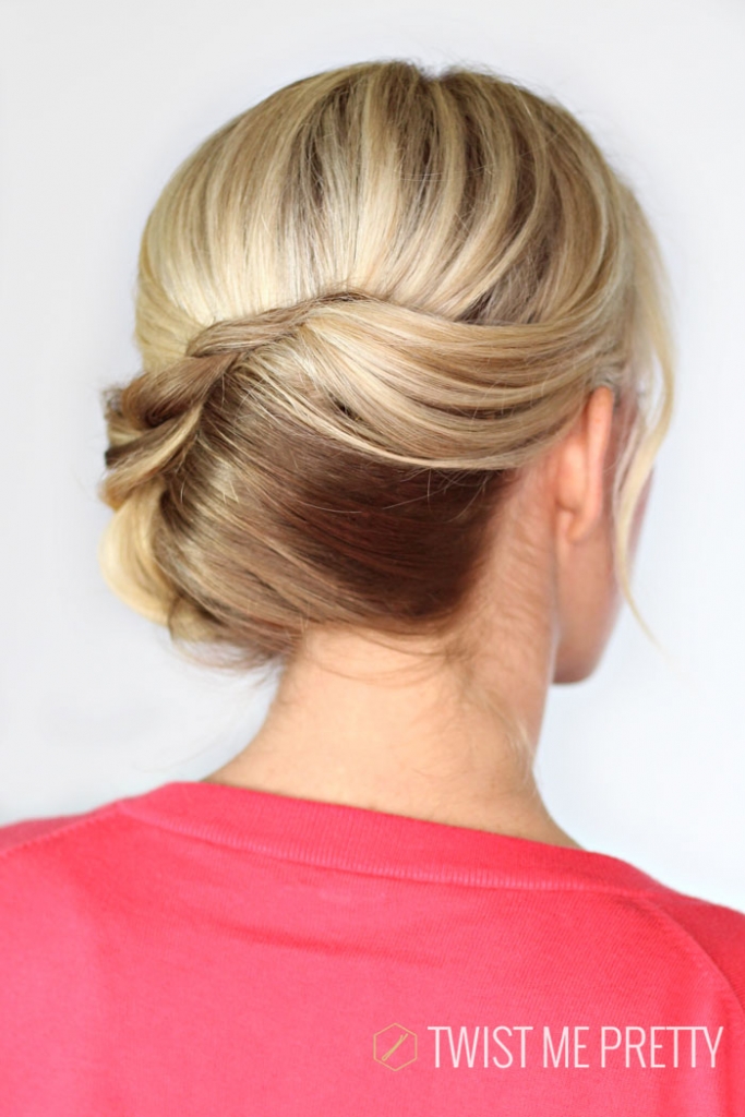 Twisted Chignon | Day 30 - Twist Me Pretty