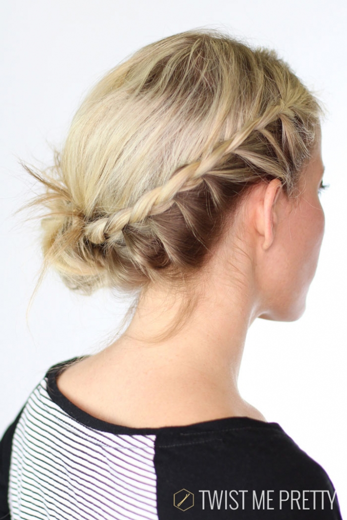 Braided Messy Bun | Day 19 - Twist Me Pretty