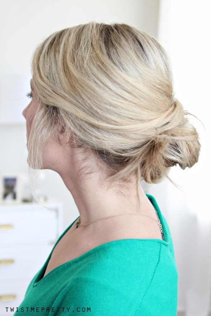 One-Minute Messy Bun Tutorial