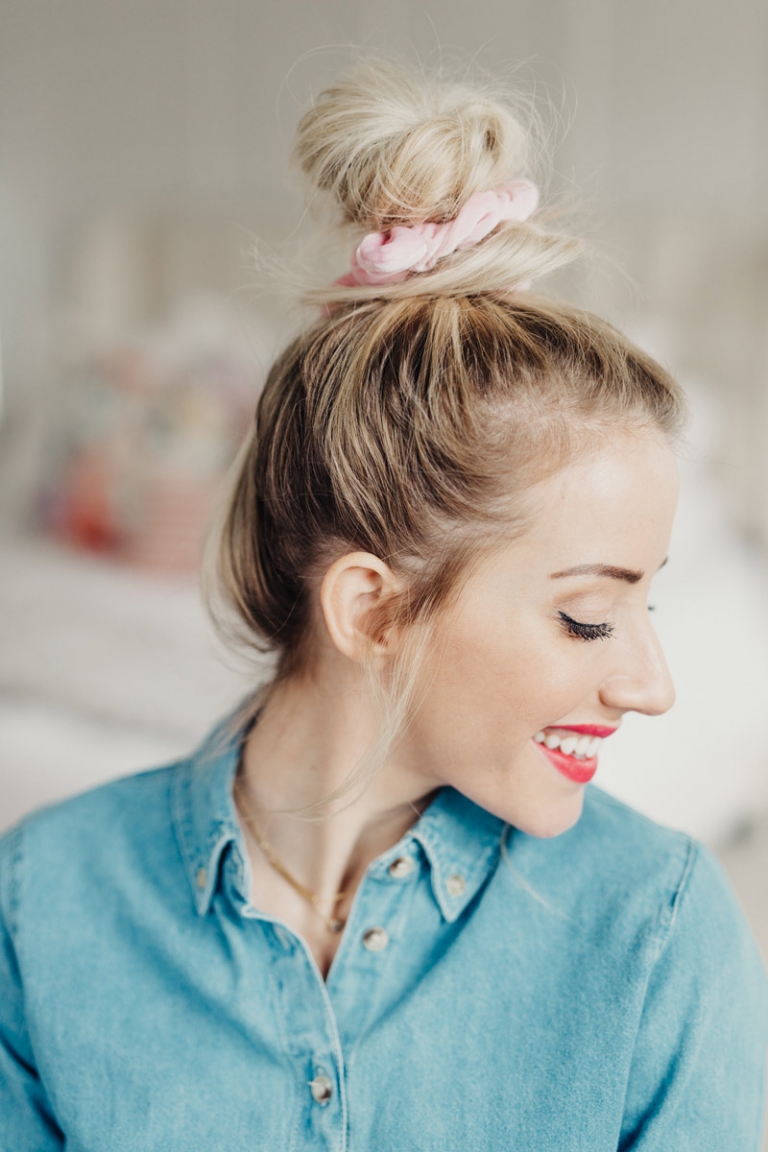 8 Ways to Wear a Scrunchie! - Twist Me Pretty