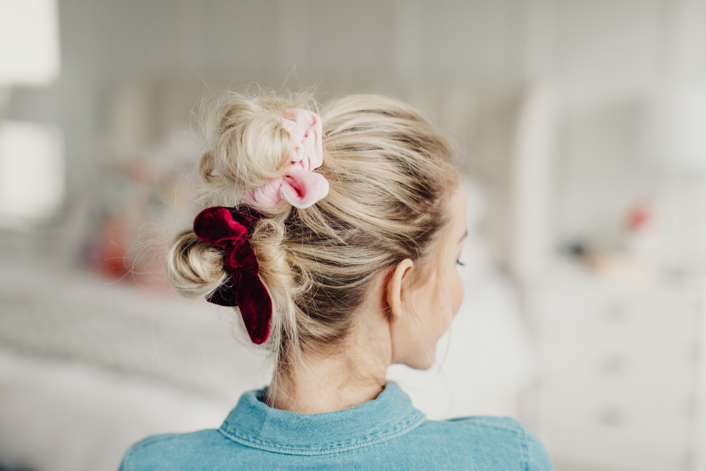 8 Ways to Wear a Scrunchie! - Twist Me Pretty