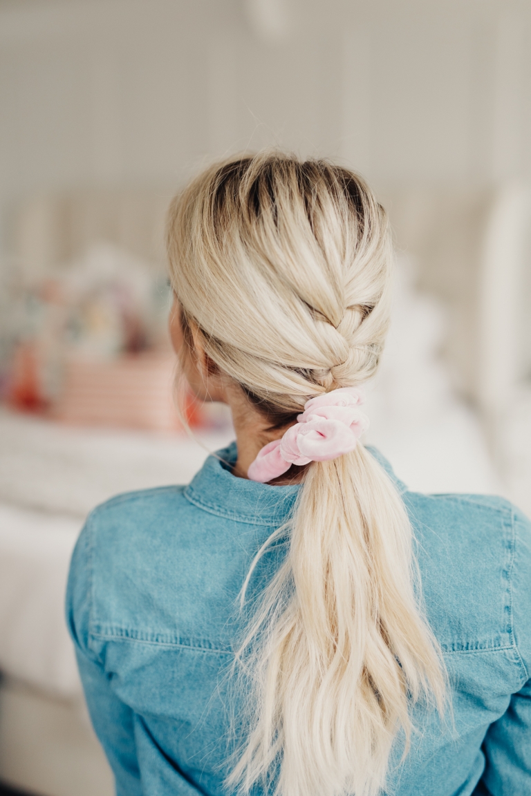8 Ways to Wear a Scrunchie! - Twist Me Pretty