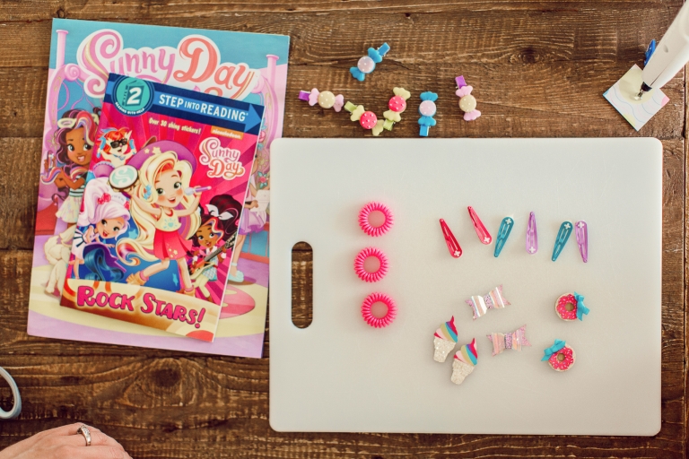 Sunny Day Hairstyle with Savy! - Twist Me Pretty