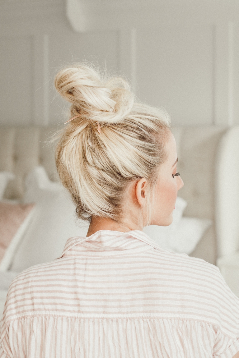 5 Ways To Do a Messy Bun - Twist Me Pretty