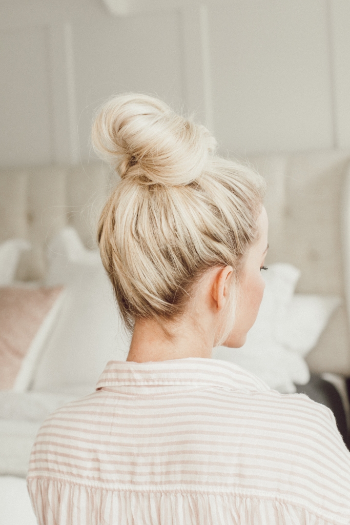 5 Ways To Do a Messy Bun - Twist Me Pretty