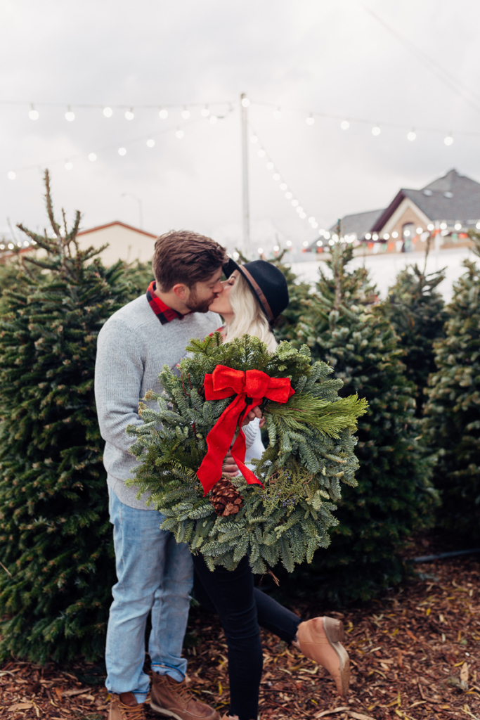 Saying Goodbye to 2018 + Our Family Pictures Reveal