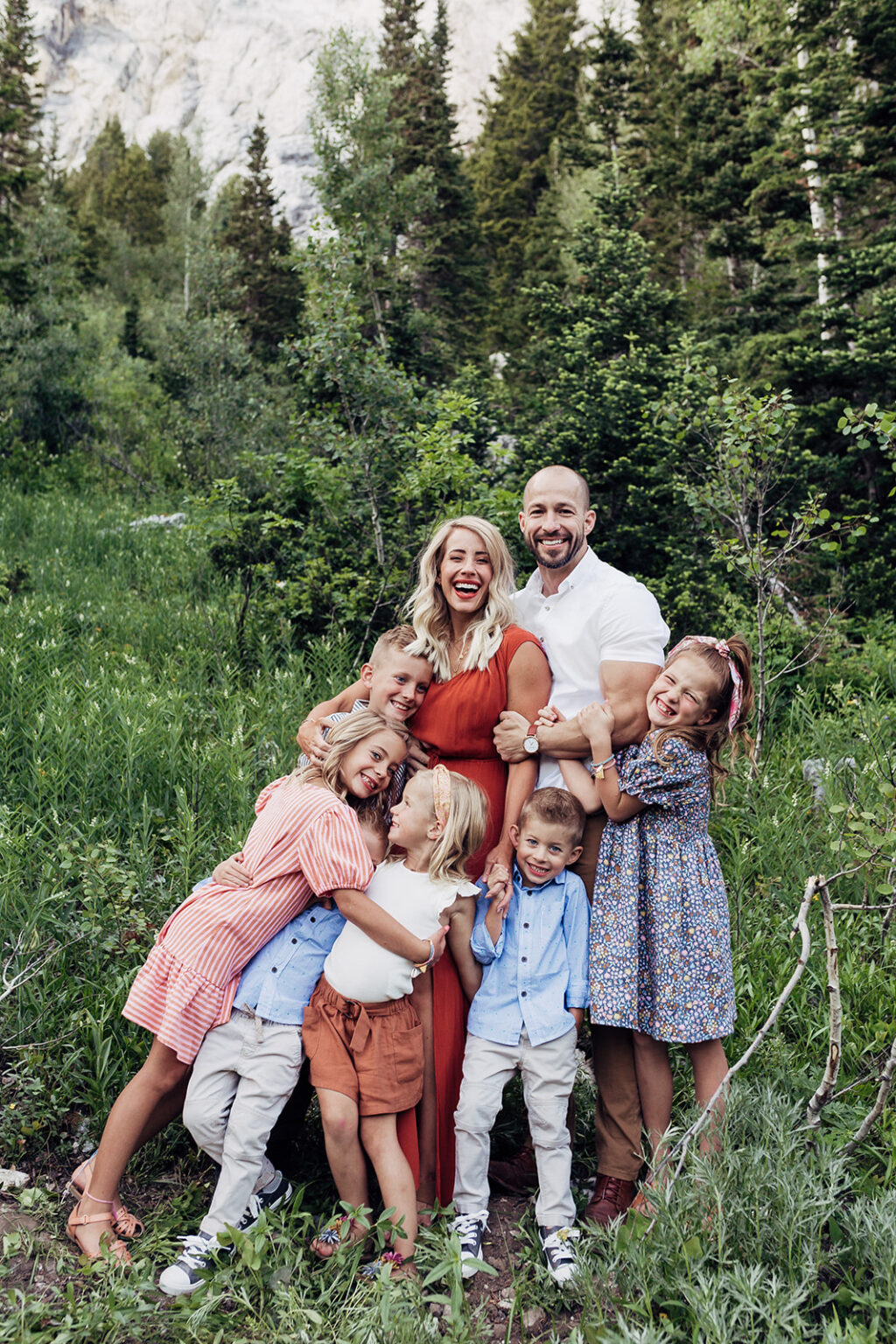 Easy Family Picture Styling Tips From a Pro - Twist Me Pretty