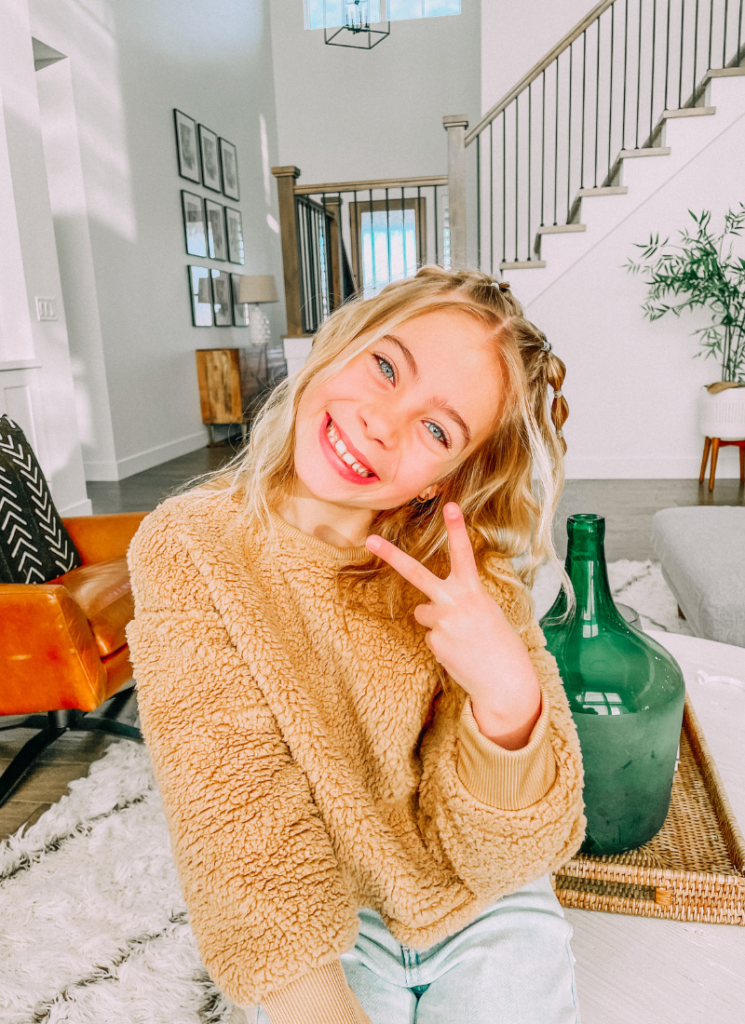 Bubble Fringe: Trendy 90's Hairstyle - Twist Me Pretty